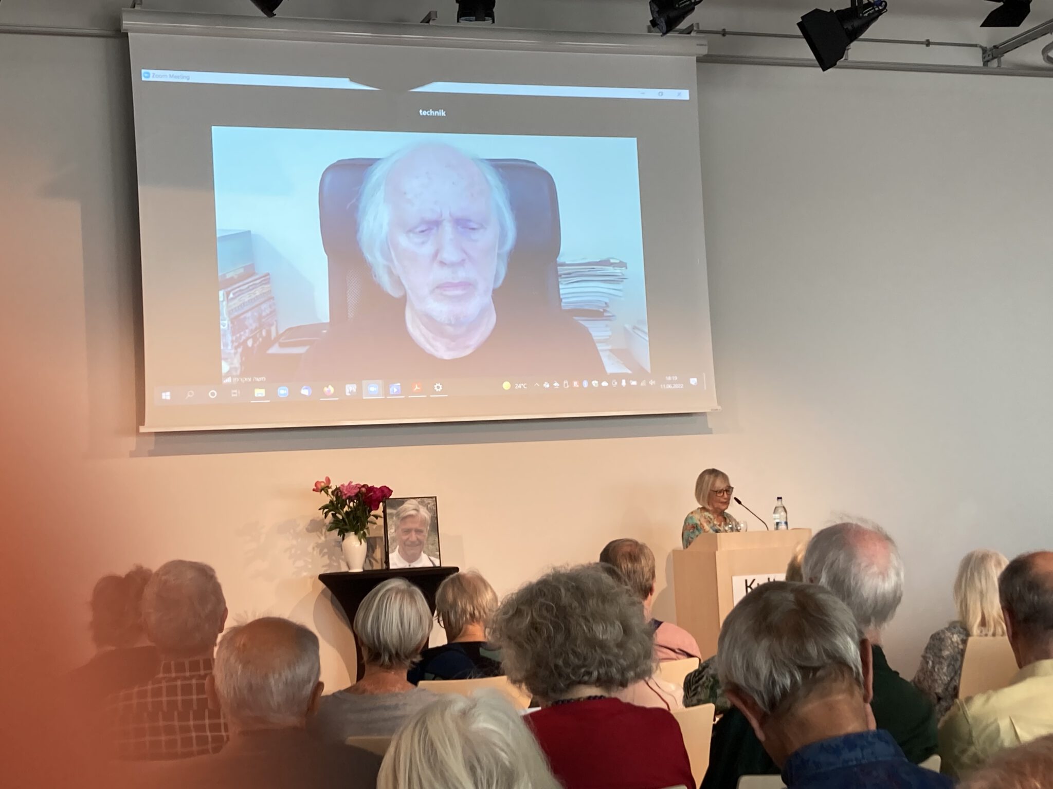 Allen Anfeindungen zum Trotz | Overton Magazin