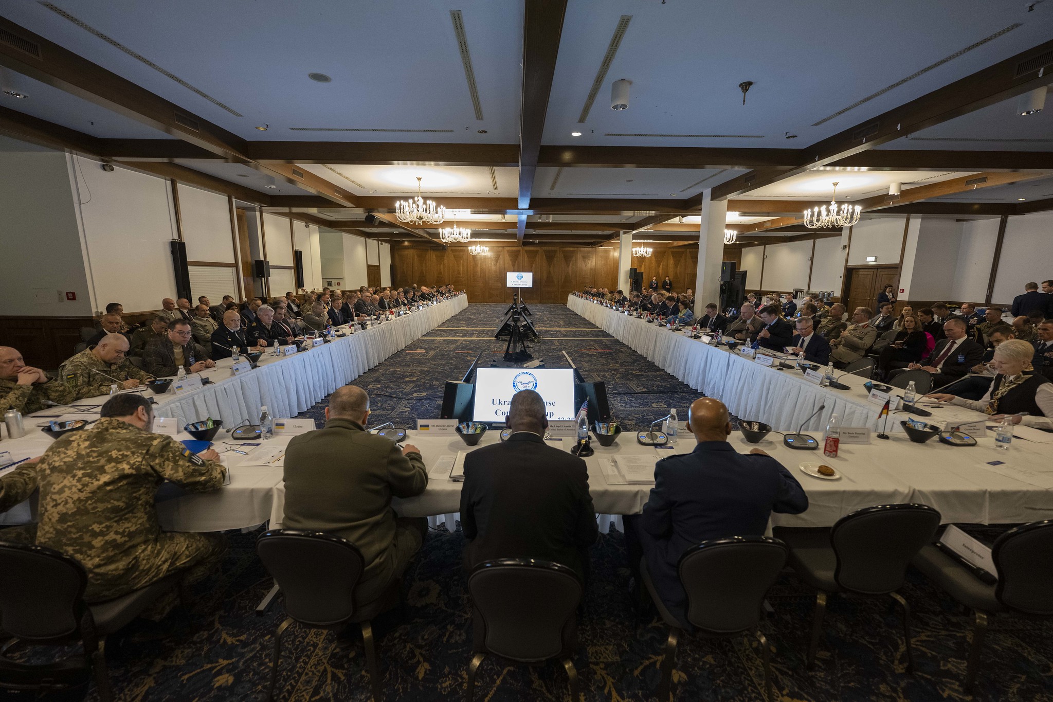 Ukrainische Offiziere sehen sich mit düsteren Realitäten konfrontiert ...