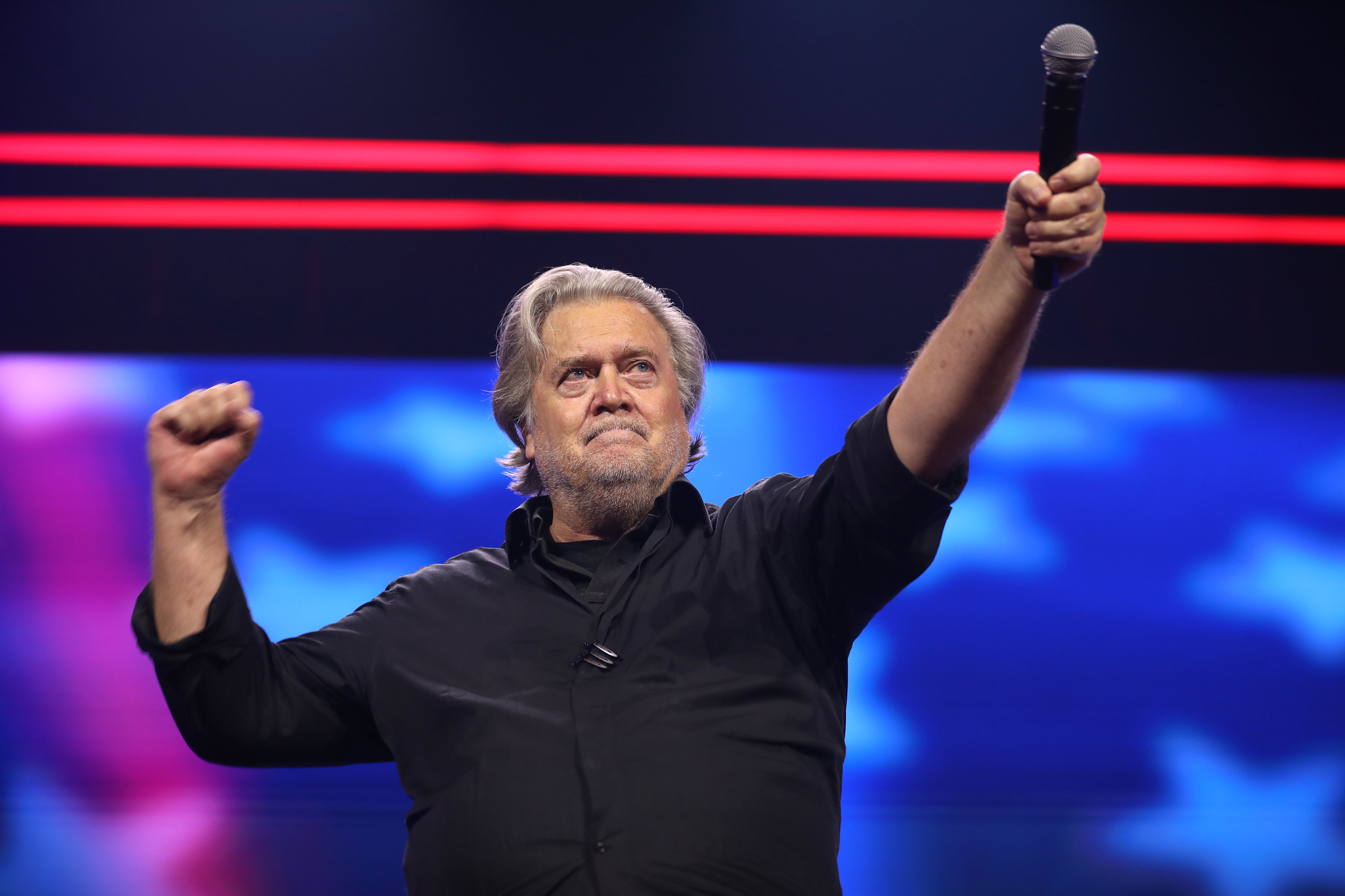 Der rechtsextreme Bannon im Duell gegen den rechtslibertären "Techno ...